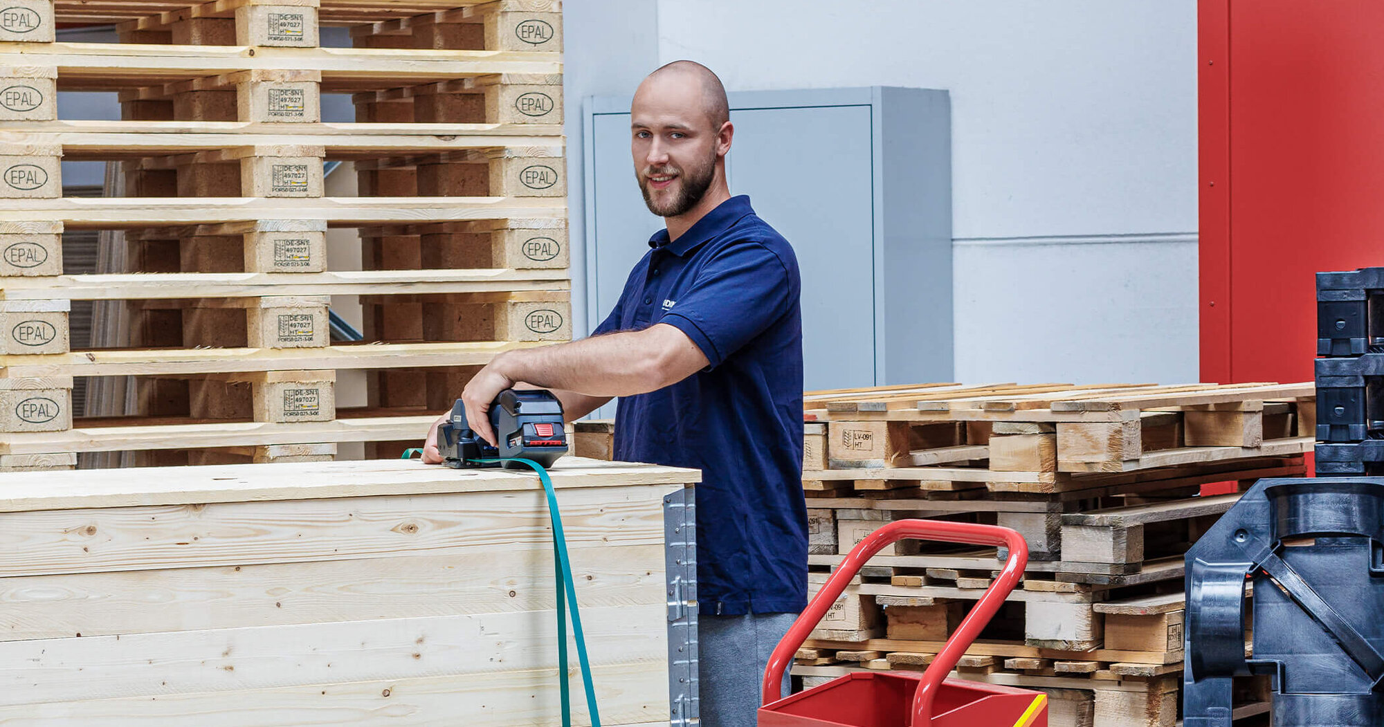 Paletten umreifen - effizient mit PRODINGER Verpackung